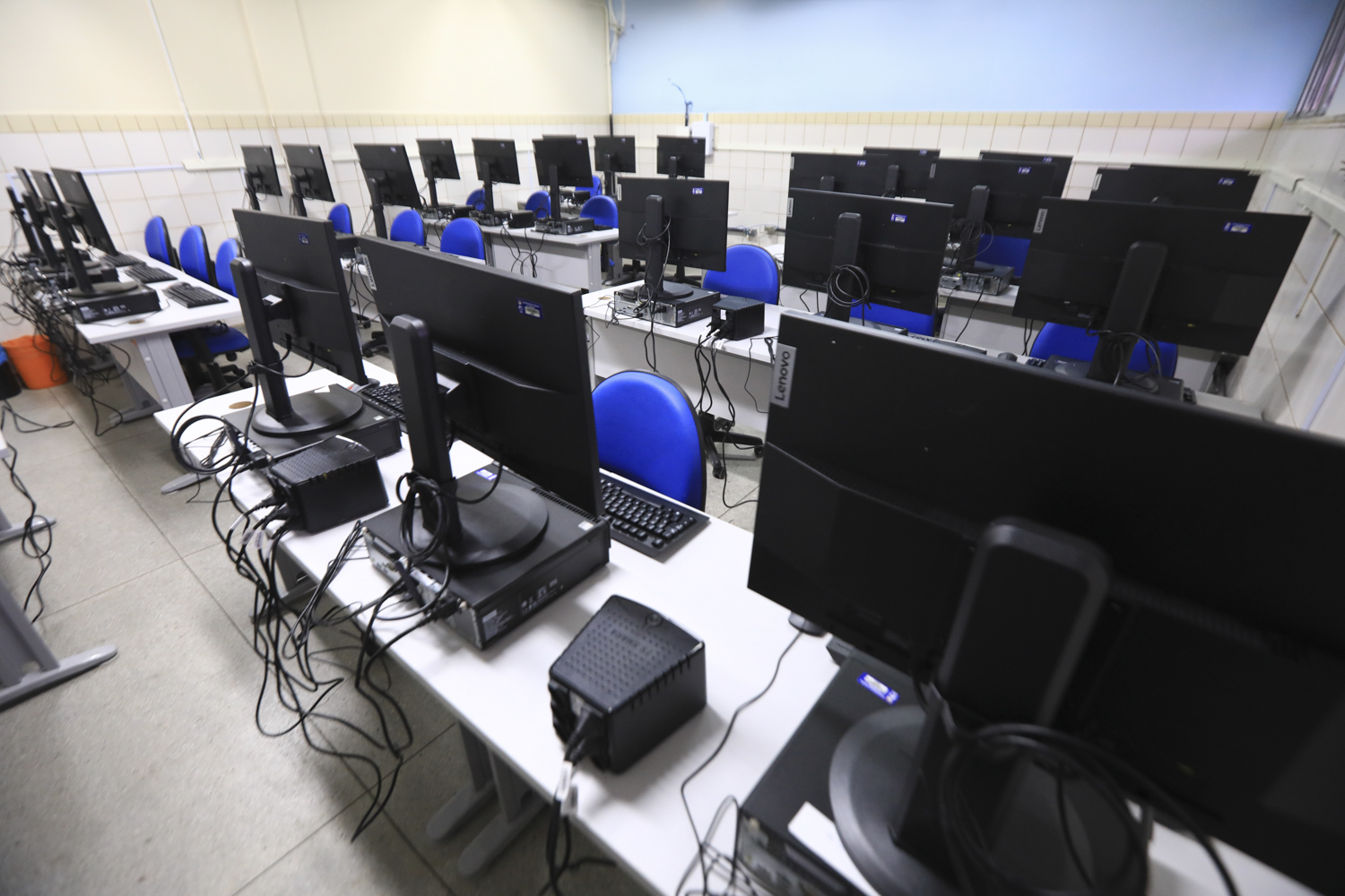 Portal UFS - UFS reestrutura laboratórios do Codap